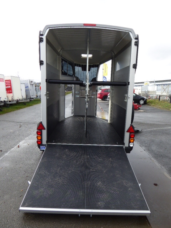 Ifor Williams HBX 506 Frontausstieg Heckrampe/-türe ALU 2,6 t ...